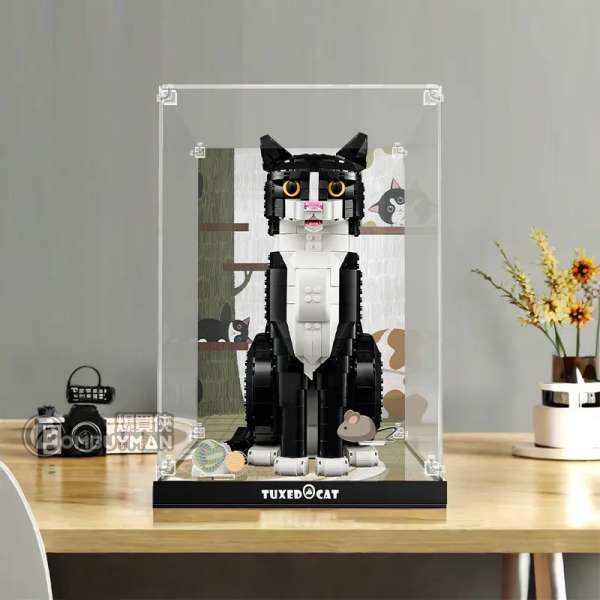 Preorder Light Your Bricks LEGO 21349 Tuxedo Cat Display Box ...